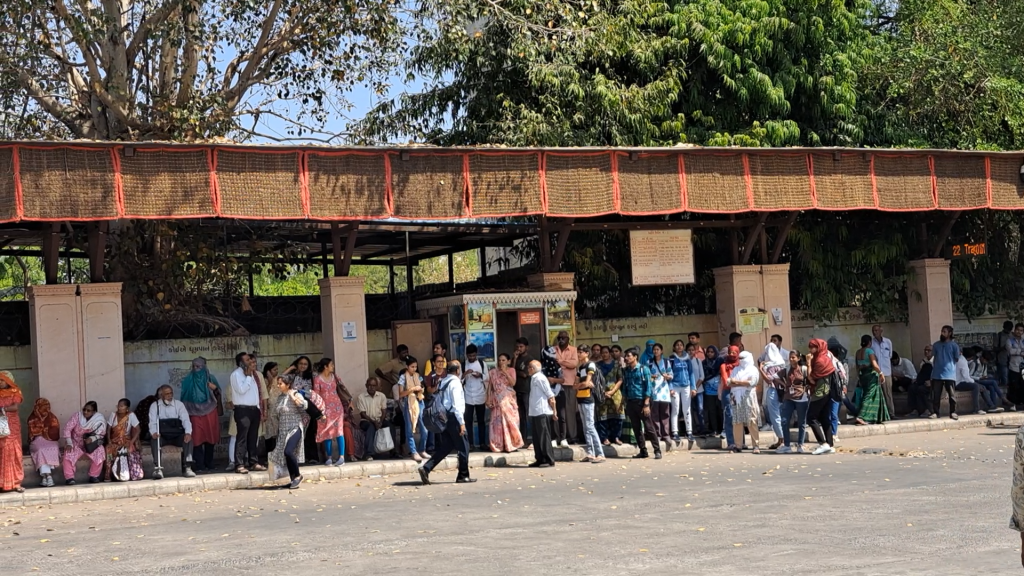 AMC and AMTS, in collaboration with Mahila Housing Trust (MHT ...